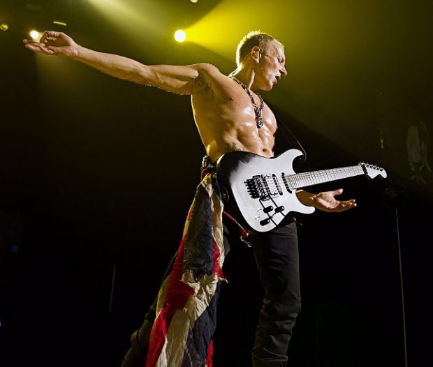 Phil Collen Interviews with Guitar World | Def Leppard